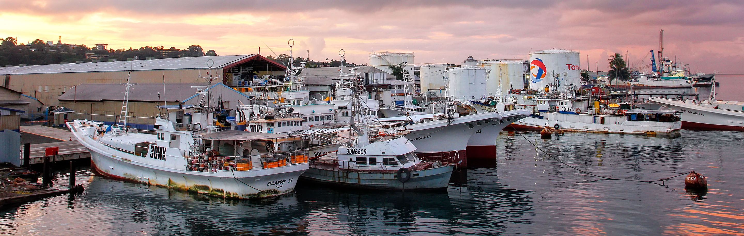 Fiji - Emergency numbers - The Basetrip